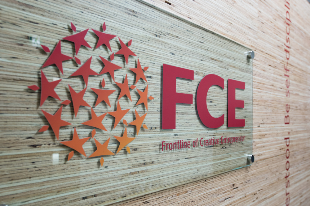 fce_043 – CAPITAL EYE